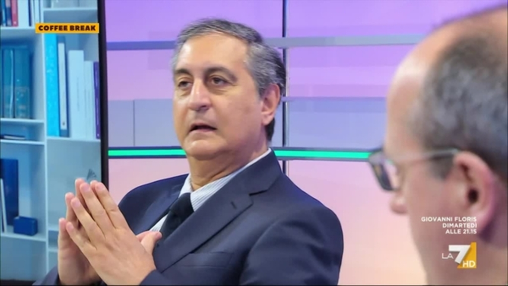 Mario Lavia vs Alberto Bagnai: "Le ONG sono utili o no?" - "Le 'armi di ...