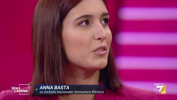 L'ex Farfalla che ha denunciato abusi, Anna Basta: "Era una sofferenza ...