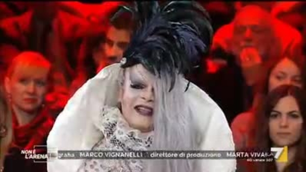 Henry Pass: 'Io sono casto e sono nel futuro', Costanza Miriano: 'La ...