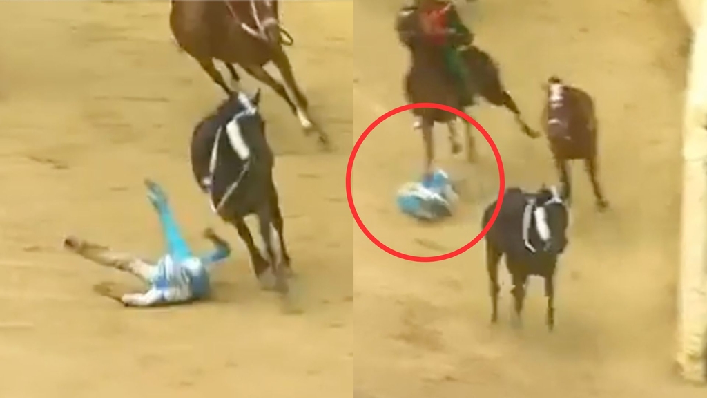 Palio di Siena, il replay della brutta caduta del fantino dell'Onda | LA7 Palio di Siena, il replay della brutta caduta del fantino dell'Onda | LA7