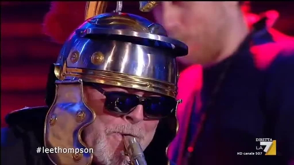 Lee Thompson from Madness e la #propagandaorkestra - One step beyond