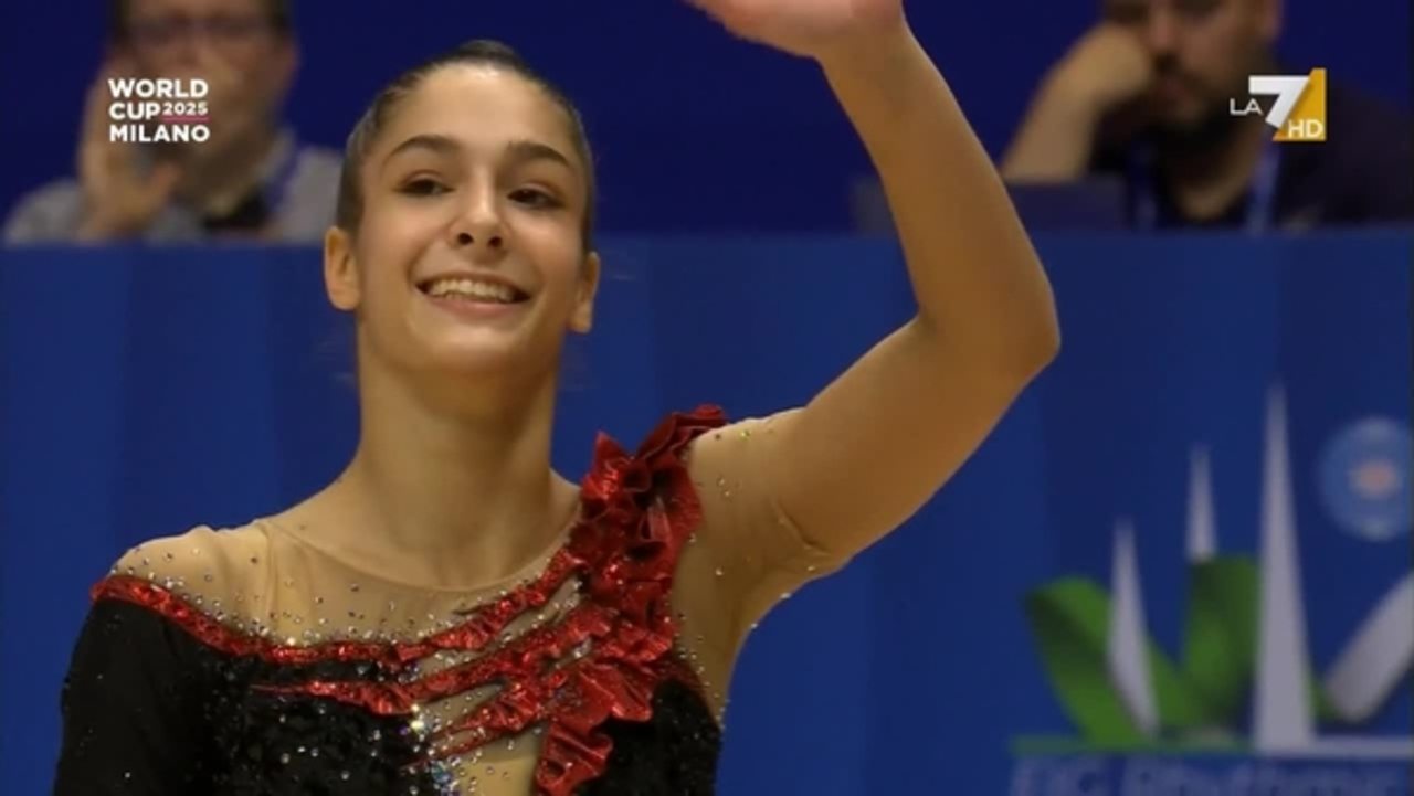 Sofia Raffaeli al nastro a Milano, World Cup 2025 ginnastica ritmica