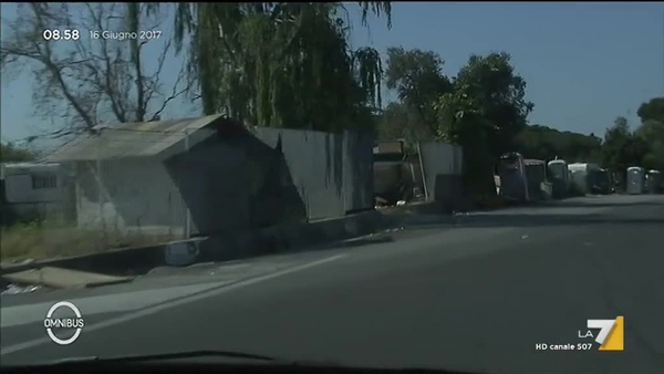 Come si vive nei campi Rom di Roma