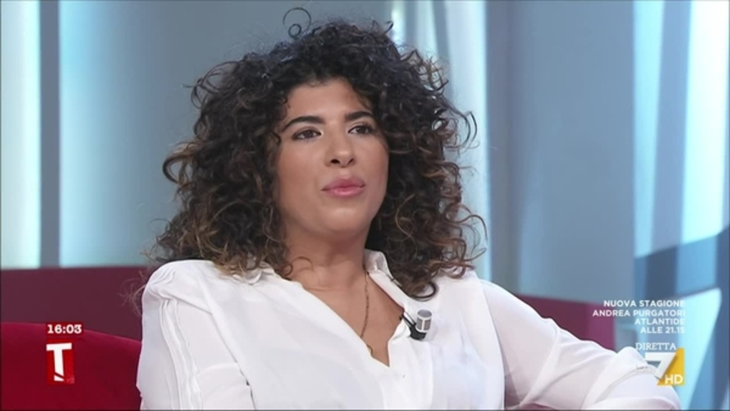 Reddito di cittadinanza, Karima Moual: "Governo fa gioco delle 3 carte..."