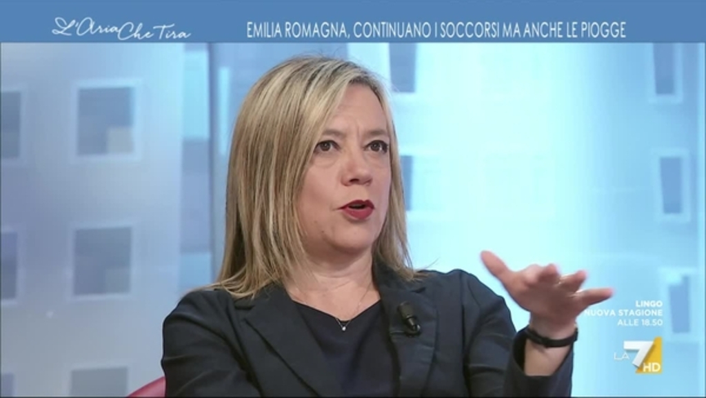 Alluvione, Daniela Preziosi contro Maurizio Gasparri: "Tengo i toni ...