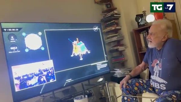 Space X verso Marte: esplode la capsula in volo, spettacolare pioggia ...