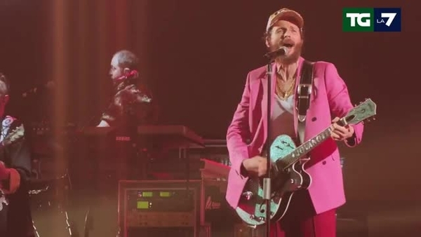 Jovanotti alla sua Romagna: "So che vi rialzerete, vi penso forte"