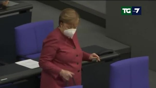 Covid, la Germania mette le mani avanti. Merkel: 'Fase molto seria, la ...