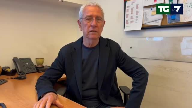 Su La7 Augusta Montaruli interrompe Marco Furfaro ripetendo: "Bau bau ...